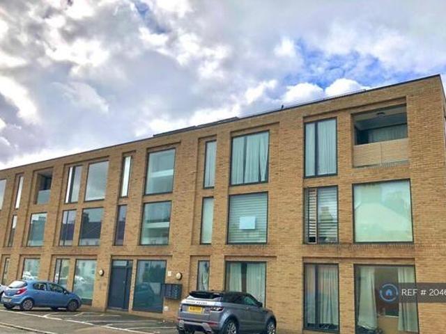 2 Bedroom Flat For Rent In Bromley