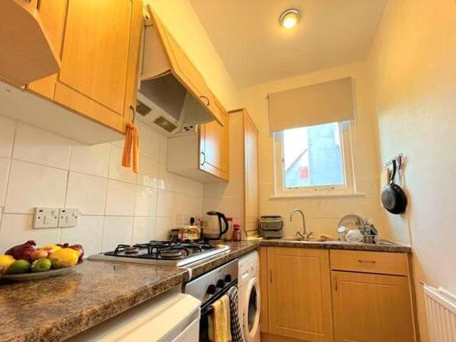 2 Bedroom Flat For Rent In Bromley