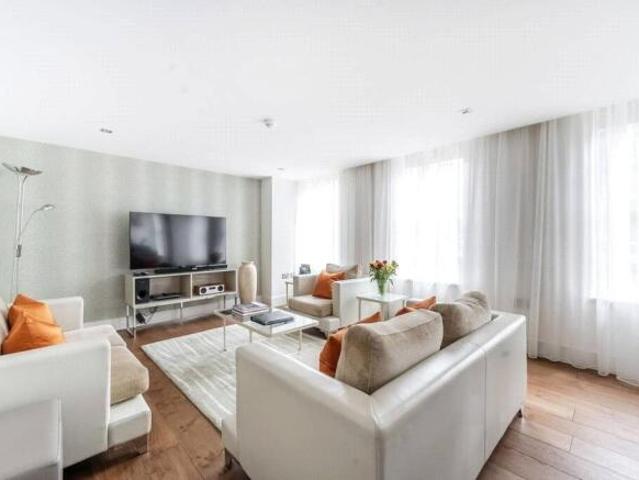 2 bedroom flat for rent in Brompton Road, London, SW3