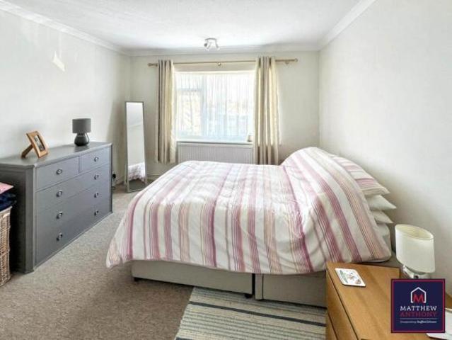 2 bedroom flat for rent in Brooklyn Avenue, BN11