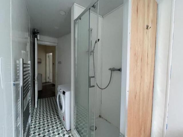 2 bedroom flat for rent in Broompark Drive, Dennistoun, Glasgow, G31