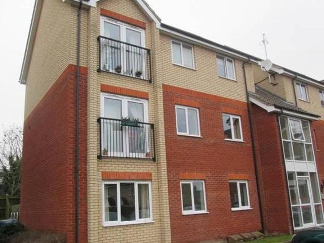 2 bedroom flat for rent in Braeburn Walk SG8