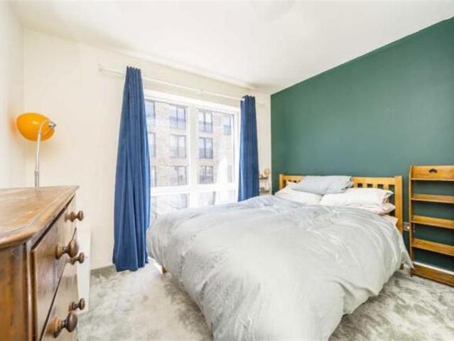 2 bedroom flat for rent in, Branch Place, N1
