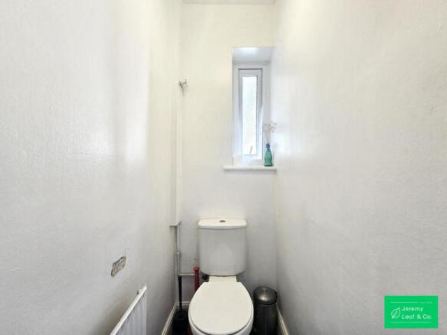 2 bedroom flat for rent in Branksome Court, N2