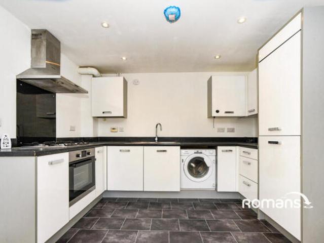 2 bedroom flat for rent in Brean Road, Swindon, Wiltshire, SN25