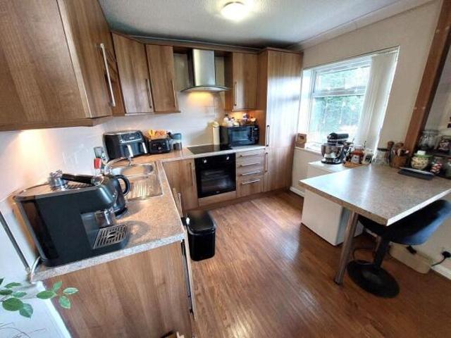 2 bedroom flat for rent in Brentwood Court, Prestwich, M25