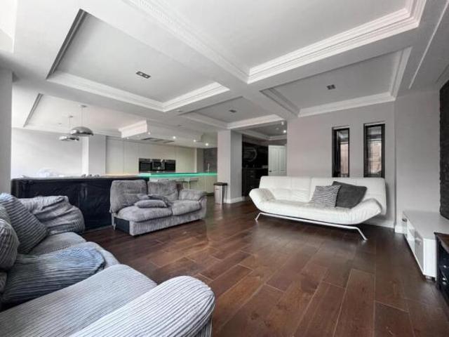 2 bedroom flat for rent in Britannia Street, Leeds, LS1