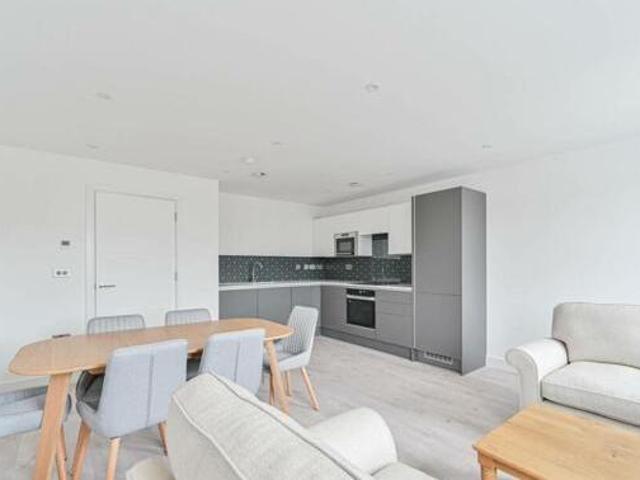 2 Bedroom Flat For Rent In Brixton