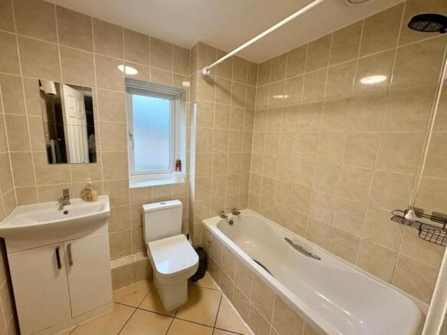 2 bedroom flat for rent in Briarswood, Shirley, SO16