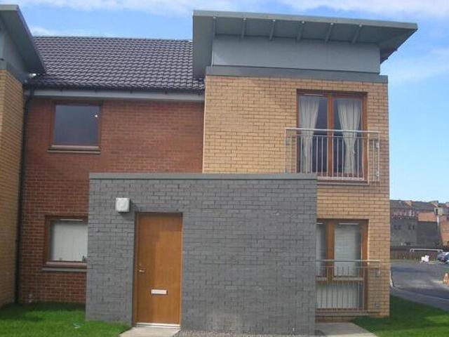 2 Bedroom Flat For Rent In Bridgeton, Glasgow