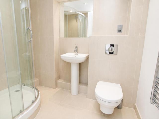 2 bedroom flat for rent in Bridgewater Place, Water Lane, LS11
