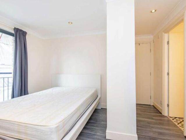2 bedroom flat for rent in Bridgewater Square, City of London, EC2Y