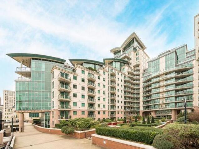 2 bedroom flat for rent in Bridge House, Vauxhall, LONDON, SW8
