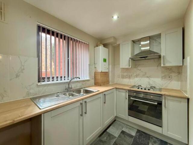 2 bedroom flat for rent in Brisbane Street, Battlefield, Glasgow, G42