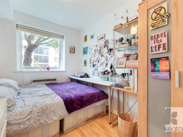2 bedroom flat for rent in Bruford Court, Deptford, London, SE8