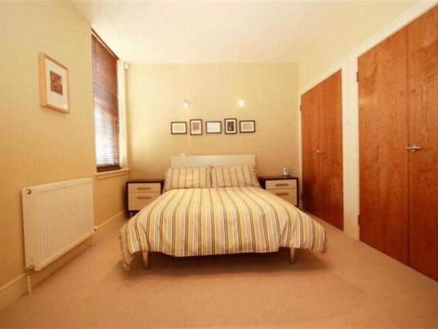 2 bedroom flat for rent in Brunswick Street, Hillside, Edinburgh, EH7