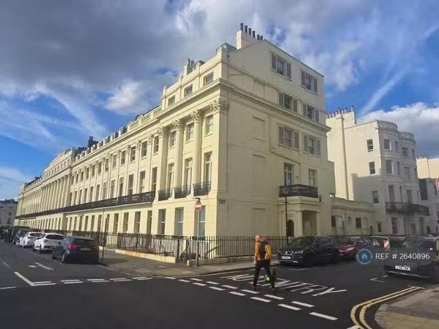 2 bedroom flat for rent in Brunswick Terrace, HOVE, BN3