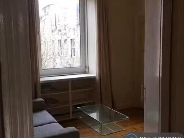 2 bedroom flat for rent in Buccleuch Street, Edinburgh, EH8