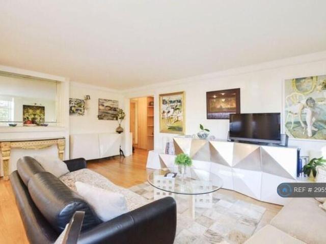 2 bedroom flat for rent in Buckingham Palace Road, London, SW1W