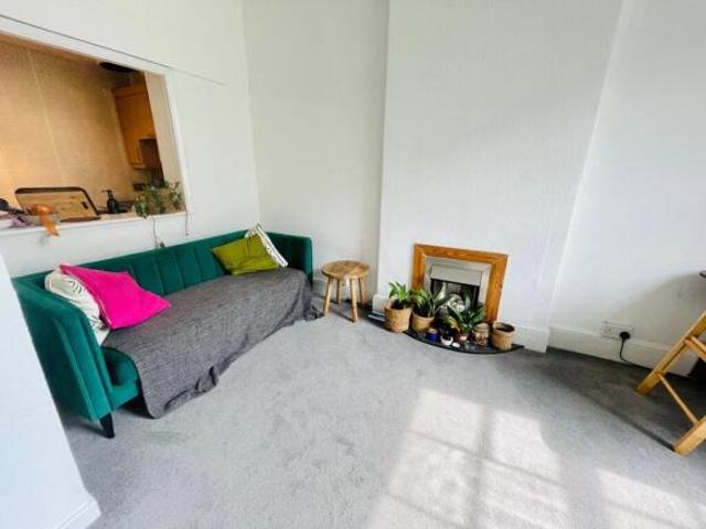2 bedroom flat for rent in Buckingham Place, Bristol, BS8