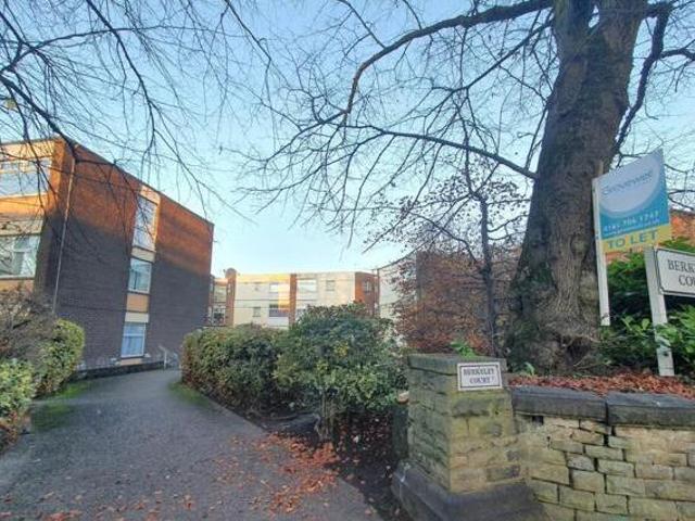 2 Bedroom Flat For Rent In Bury Old Road