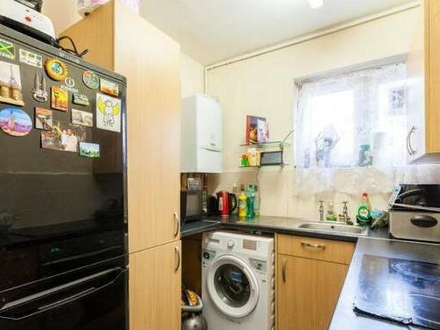 2 bedroom flat for rent in Burbage Close Borough London SE1