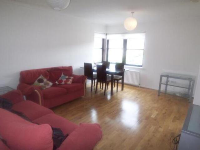 2 bedroom flat for rent in Burgh hall Street flat 6 at 13 Glasgow, G11