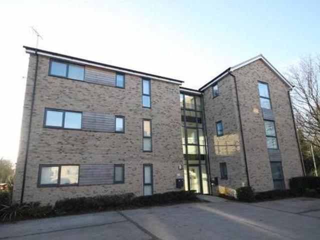 2 bedroom flat for rent in Burlton Road Cambridge CB3