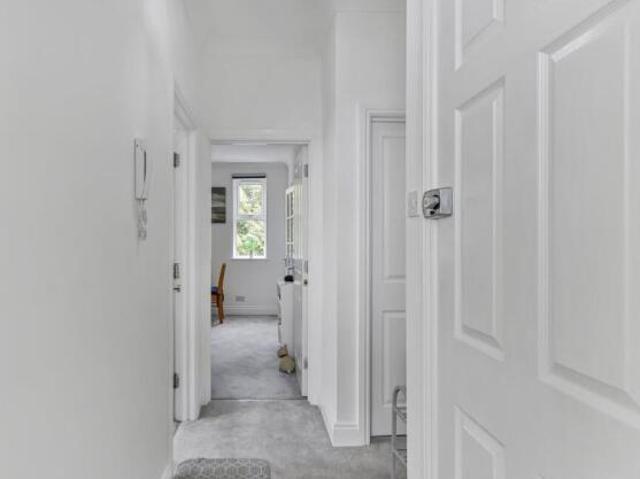 2 bedroom flat for rent in Burnaby Road, Bournemouth, BH4