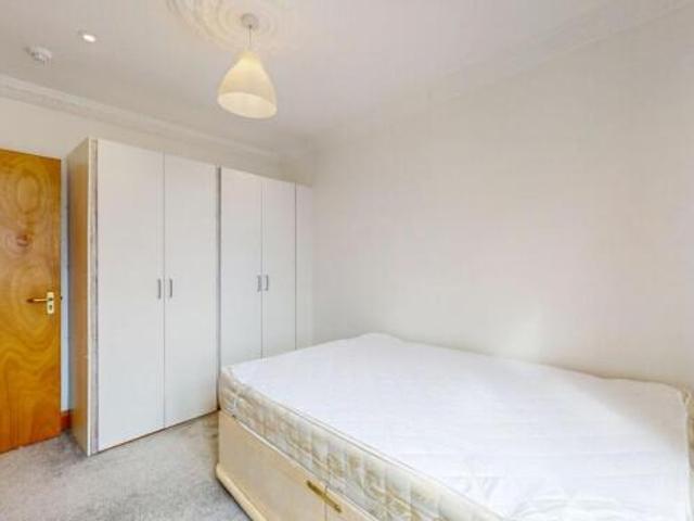 2 bedroom flat for rent in Burnley Road, London, NW10