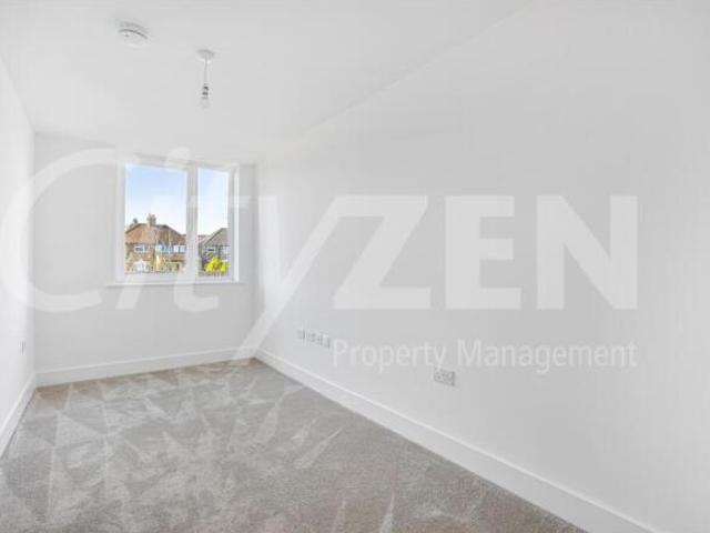 2 bedroom flat for rent in Burrell House, 445 St Albans Road, Watford, WD24