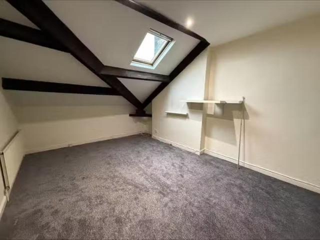 2 bedroom flat for rent in Busfeild Street, Bingley, BD16