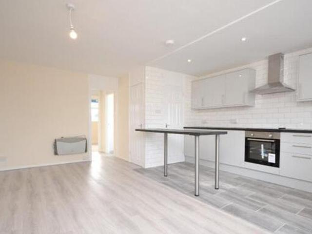 2 Bedroom Flat For Rent In Butterfield Road