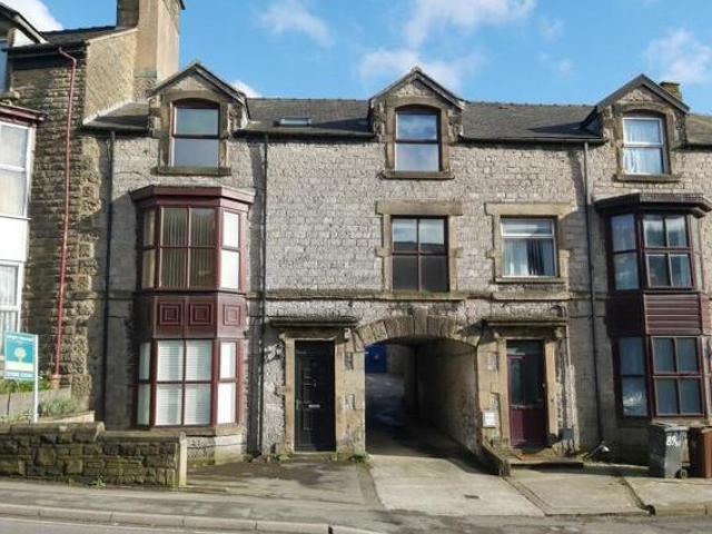 2 Bedroom Flat For Rent In Buxton