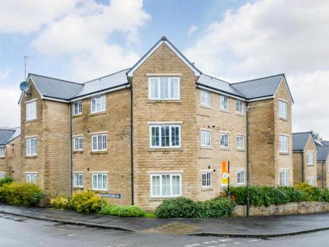 2 Bedroom Flat For Rent In Buxton, Derbyshire