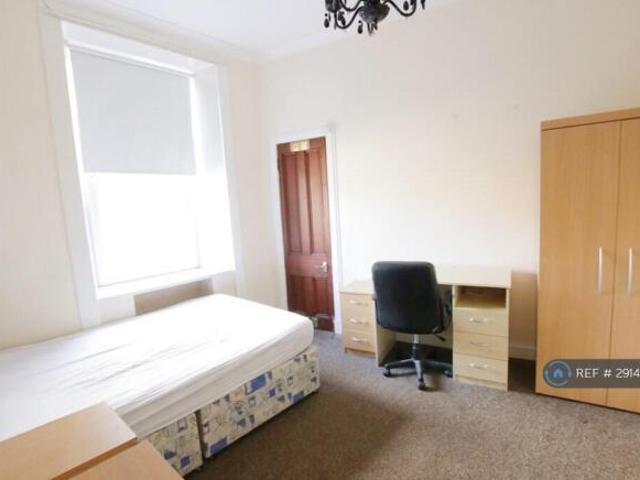3 bedroom flat for rent in Byres Road, Glasgow, G11