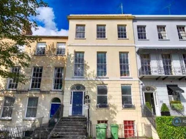 2 bedroom flat for rent in Cambray Place Cheltenham GL50
