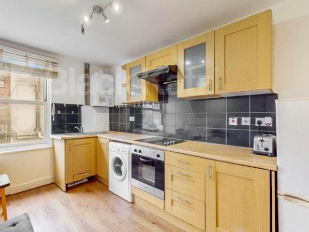 2 bedroom flat for rent in Camden High Street, Camden NW1