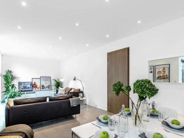 2 Bedroom Flat For Rent In Camden, London