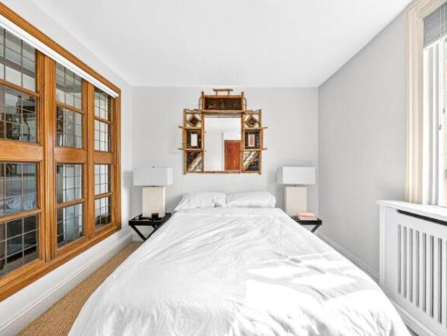 2 bedroom flat for rent in Camden Passage, Angel, N1