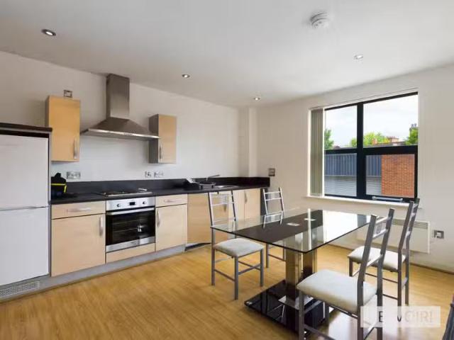 2 bedroom flat for rent in Camden Village, 81 Camden Street, J.