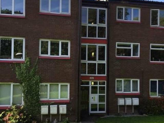 2 bedroom flat for rent in Camelot Way Runcorn Cheshire WA7