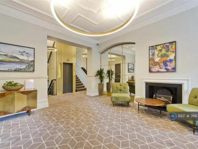 2 bedroom flat for rent in Campden Hill Court, London, W8