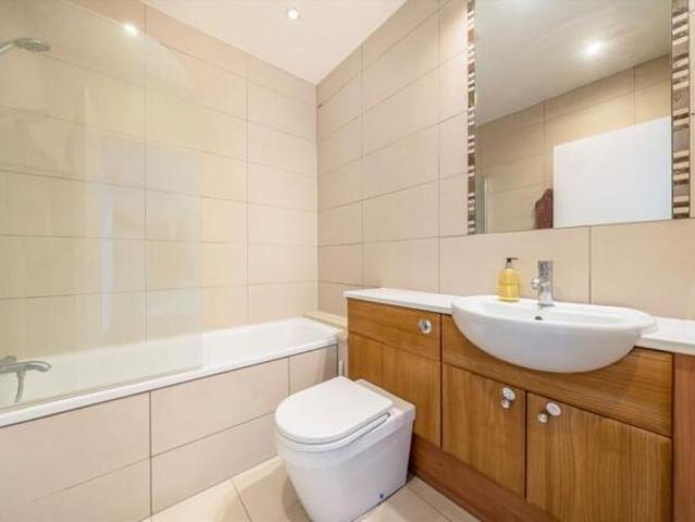 2 bedroom flat for rent in Campden Hill Gardens, Campden Hill, W8