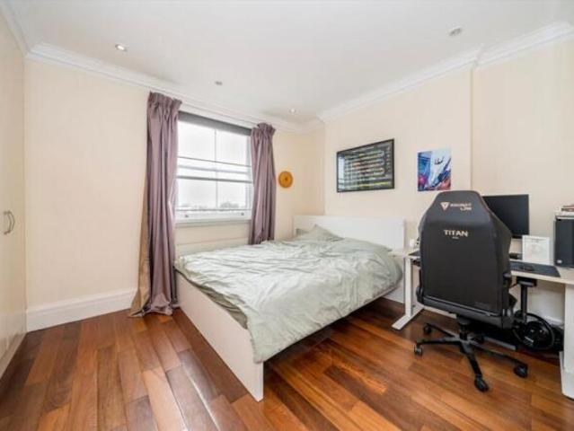 2 bedroom flat for rent in Campden Hill Gardens, Kensington, W8