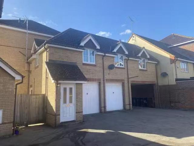 2 bedroom flat for rent in Campion Road, Hatfield, AL10 9FL, A.