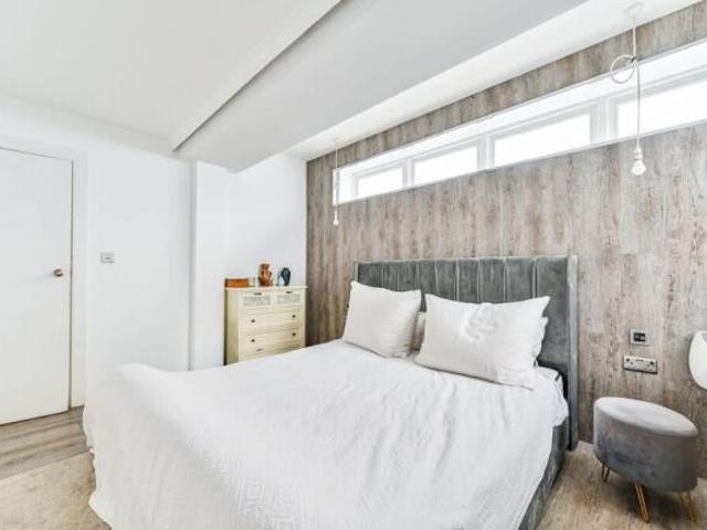 2 bedroom flat for rent in Cantelowes Road, Camden Town, London, NW1