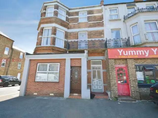 2 bedroom flat for rent in Canterbury Road, Margate, CT9 5A, CT9