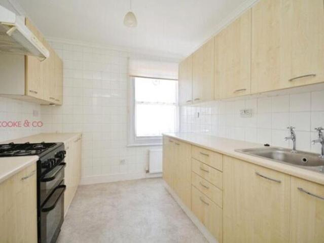 2 bedroom flat for rent in Canterbury Road, Margate, CT9 5AS, CT9