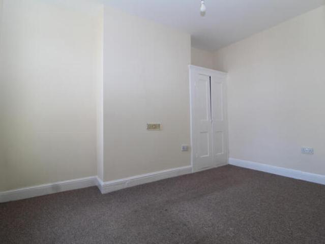 2 bedroom flat for rent in Canterbury Street, Gillingham, Kent, ME7